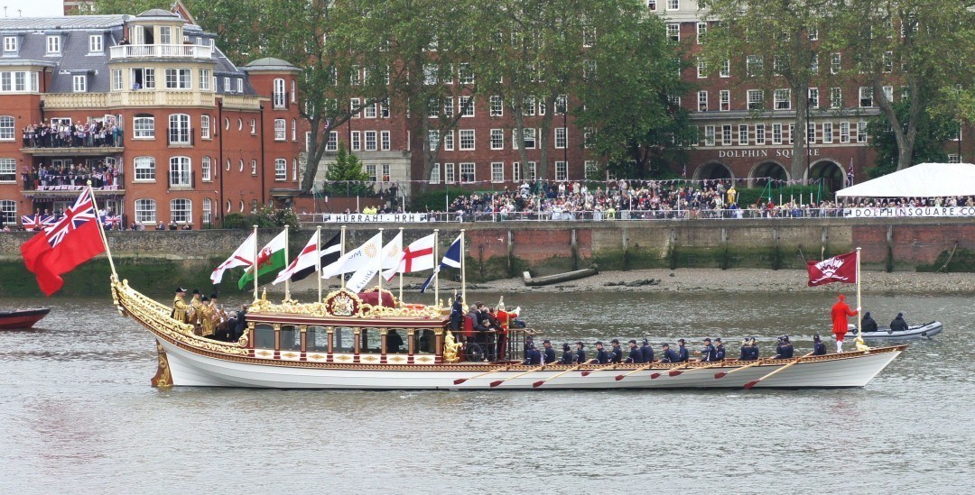 Queen's Royal Barge – Gloriana, The Queen's Rowbarge